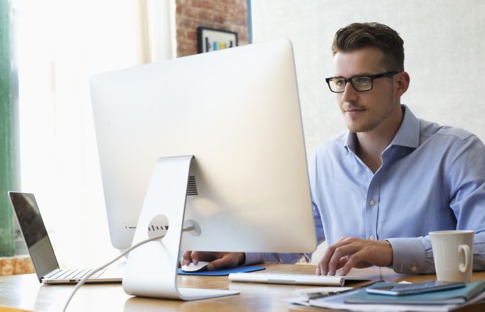 Payment Processing Solutions for Insurance Companies | Deluxe